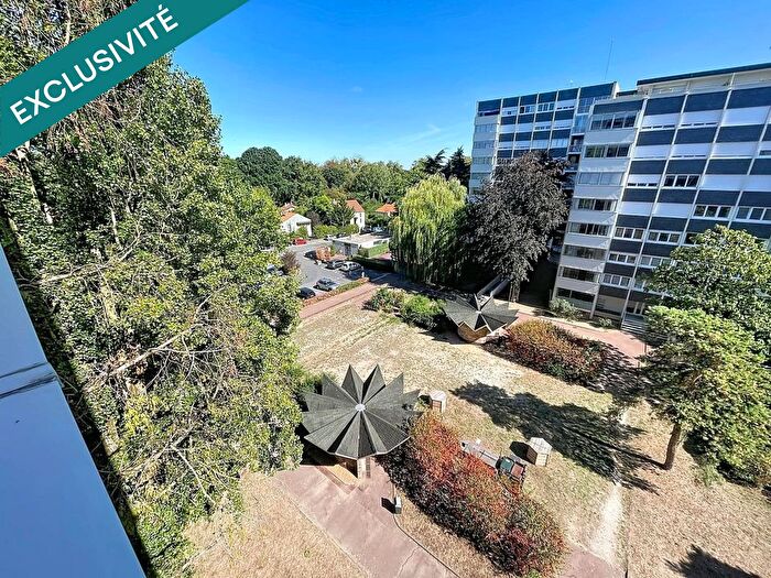 Vélizy-Villacoublay, Mairie - Appartement 2 pièces à vendre
