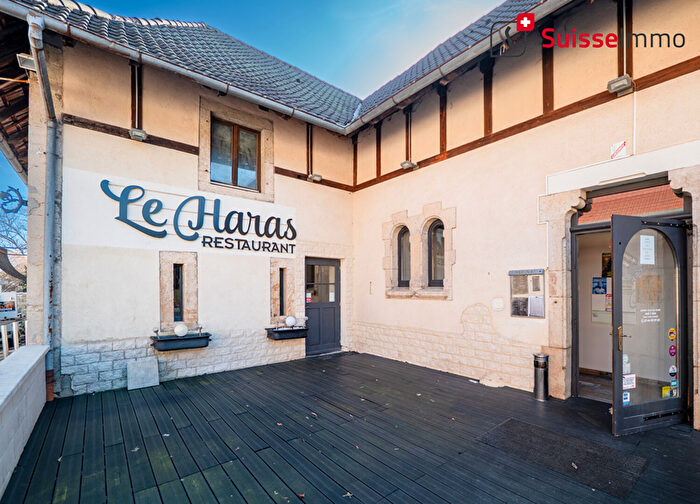 Maison à vendre - Beaucourt - 10 pièces - 4 chambres