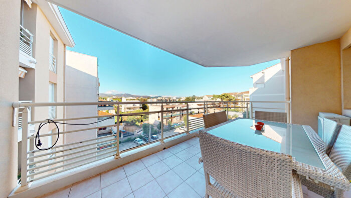 Appartement 3 pièces à vendre - Saint-Raphaël, Centre-ville
