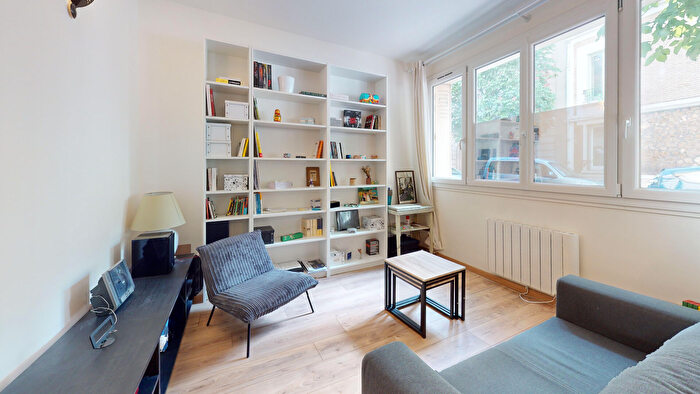Saint-Ouen, Centre-ville : Appartement 1 pièce à vendre