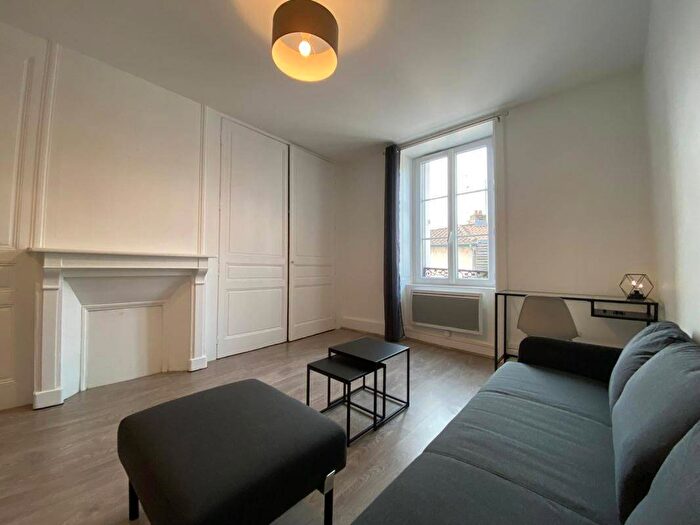 Appartement à louer - Centre-Hôtel de Ville, Limoges - 1 pièce