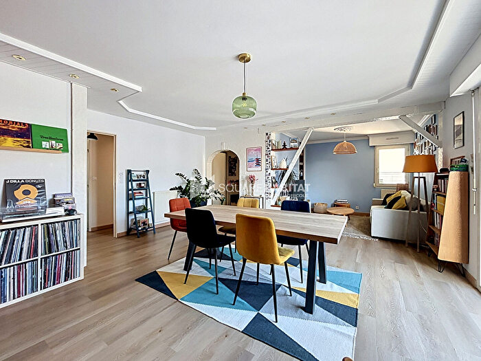 Appartement à vendre - Quartiers Ouest, Moulin du Comte - 4 pièces - 2 chambres