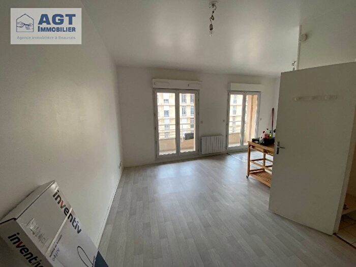 Centre Ville, Beauvais : Appartement 1 pièce à louer