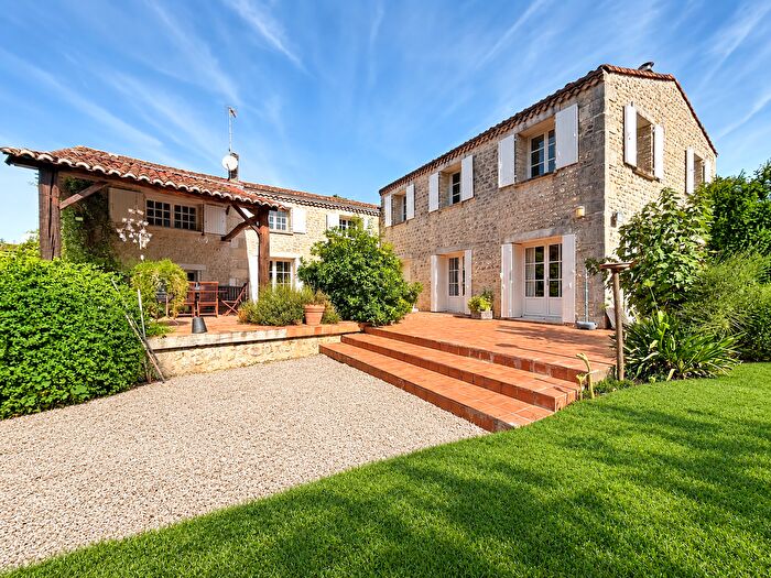 Maison 6 pièces à vendre - Puymoyen