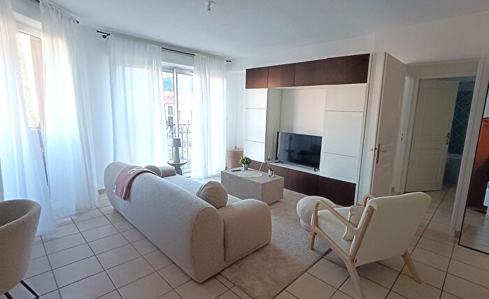 Appartement à vendre - Le Tholonet - 2 pièces - 1 chambre