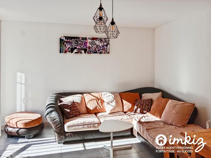 Appartement à vendre - Vitrolles, Centre-ville, Roucas, Les Pins, Le Liourat - 3 pièces - 2 chambres