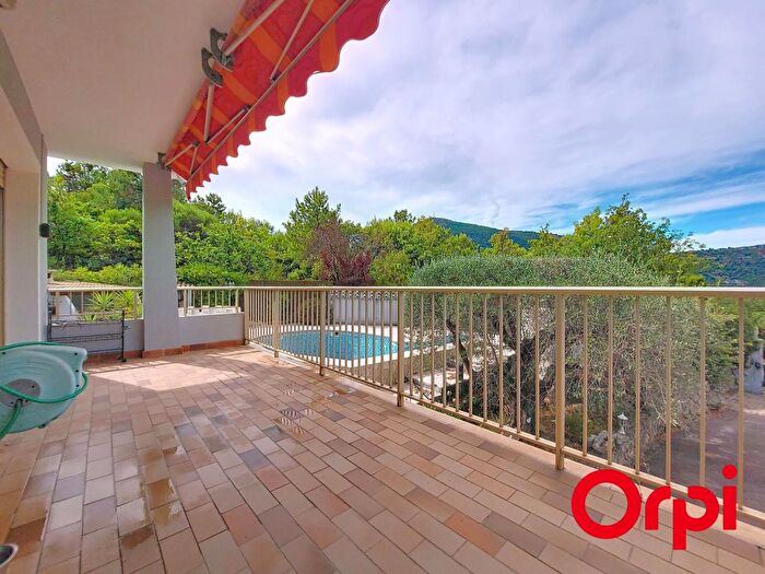 Maison à vendre - Tourrette-Levens - 9 pièces - 6 chambres