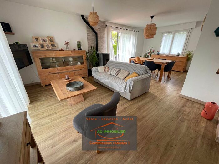 Maison 6 pièces à La Chapelle-des-Fougeretz, à vendre