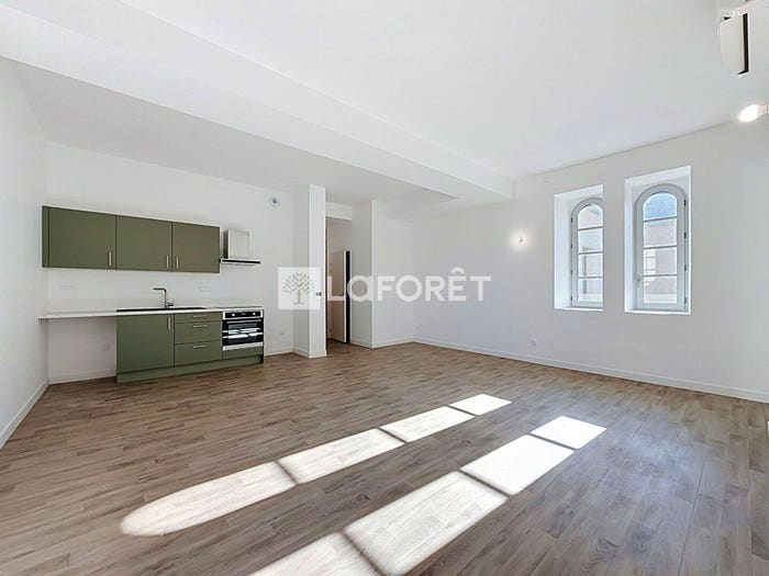 Centre Ville, Blois : Appartement 3 pièces à louer