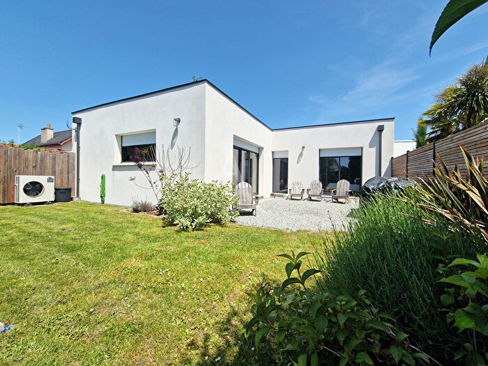 Saint-Sébastien-sur-Loire, Est : Maison 5 pièces à vendre