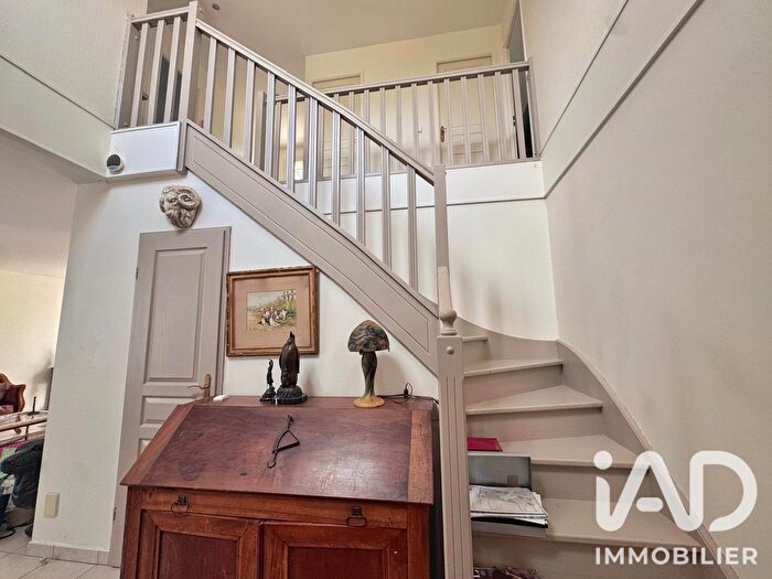 Maison 5 pièces à Magny-le-Hongre, à vendre