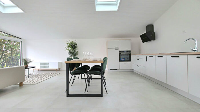 Appartement à vendre - Saint-Nazaire, Saint-Marc - 5 pièces - 3 chambres