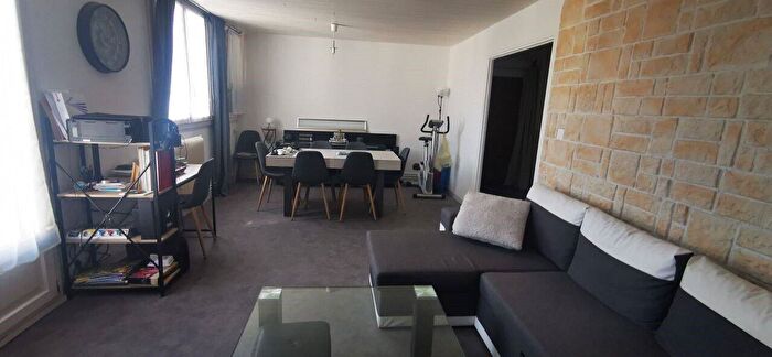 Appartement à louer - Centre, Échirolles - 4 pièces - 3 chambres