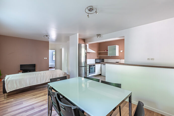 Appartement 4 pièces à Lyon 8ème, Monplaisir, à vendre