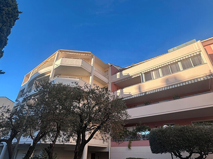 Appartement à vendre - Saint-Raphaël, Centre-ville - 4 pièces - 3 chambres