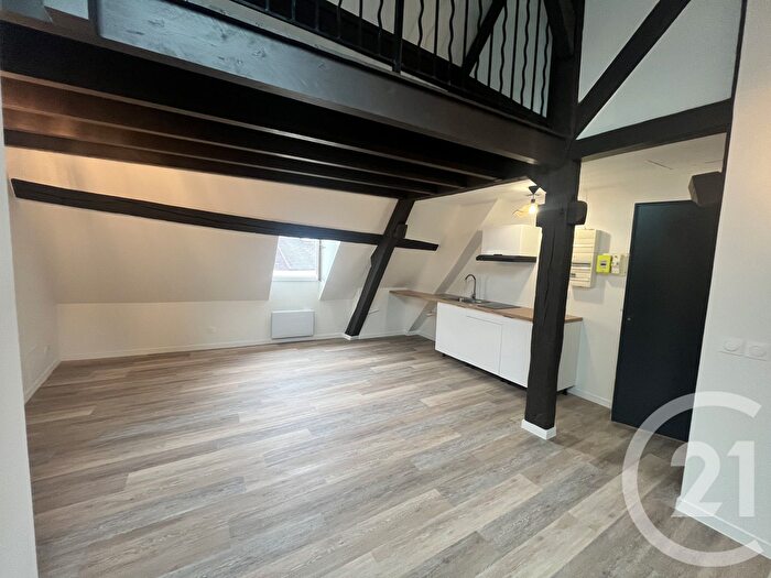 Brie-Comte-Robert, Centre-ville - Appartement 1 pièce à louer