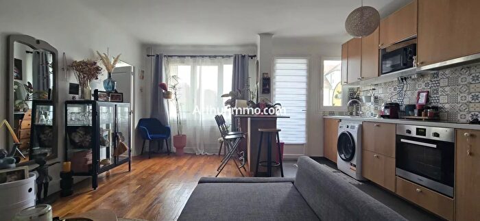 Appartement à vendre - Sucy-en-Brie, Centre-ville - 2 pièces - 1 chambre