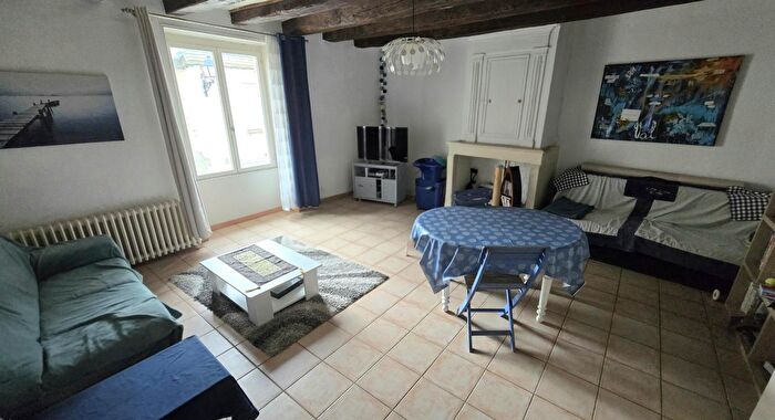 Maison à vendre - Pleumartin - 4 pièces - 2 chambres