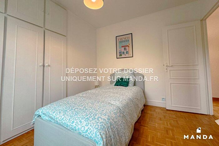 Appartement 5 pièces à louer à Noyer Doré-Pajeaud-Fontaine Michalon, Antony