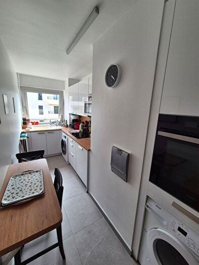 Square Girault, Levallois-Perret : Appartement 3 pièces à louer