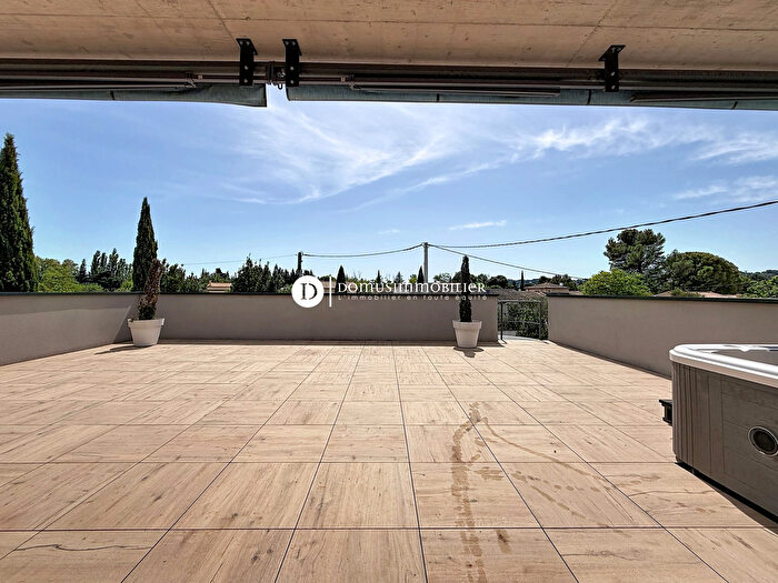 Appartement 3 pièces à Saint-Saturnin-lès-Avignon, à vendre
