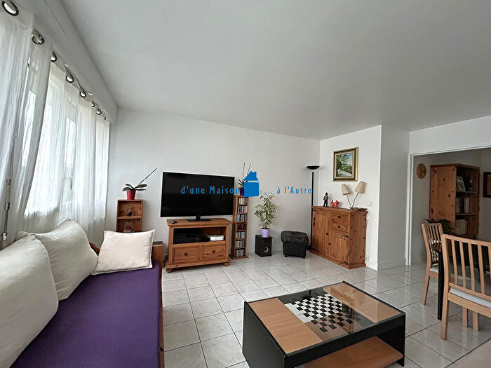 Appartement à vendre - Carrières-sur-Seine, Centre historique - 3 pièces - 2 chambres