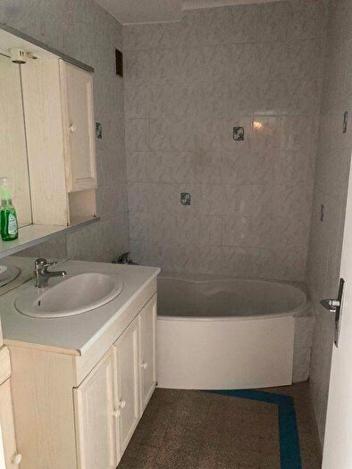 Appartement à louer - Annemasse - 2 pièces - 1 chambre