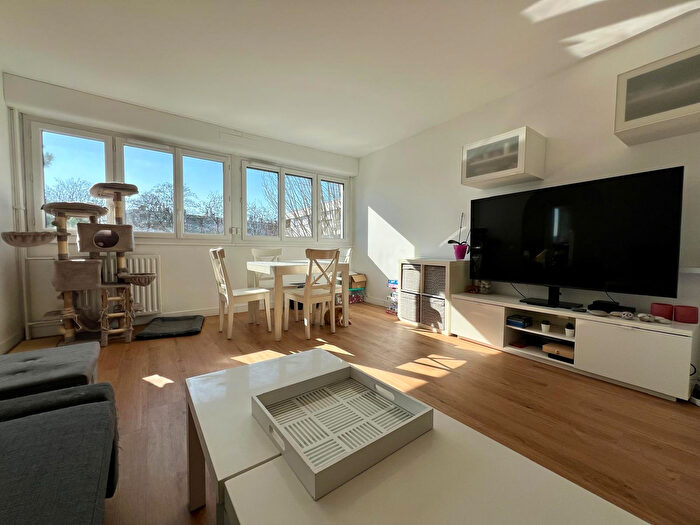 Appartement à vendre - Carrières-sur-Seine, Centre historique - 4 pièces - 2 chambres