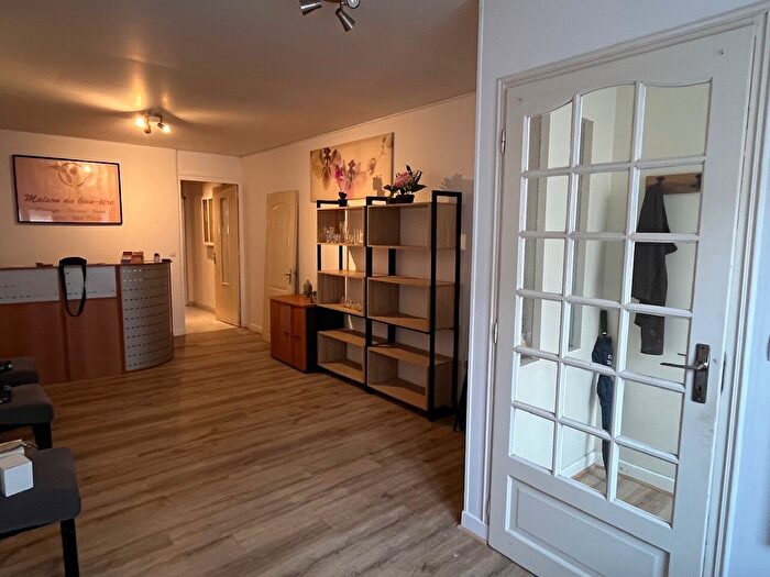 Maison à vendre - Miramont-de-Guyenne - 5 pièces - 2 chambres