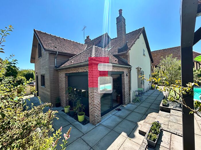 Maison 7 pièces à Mesnil-Saint-Père, à vendre