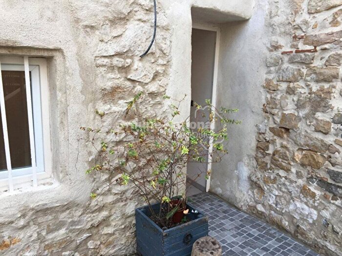 Appartement à louer - Gambetta, Nîmes - 1 pièce
