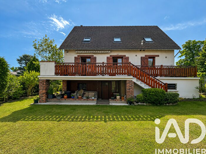 Nanterre, Mont Valérien : Maison 5 pièces à vendre