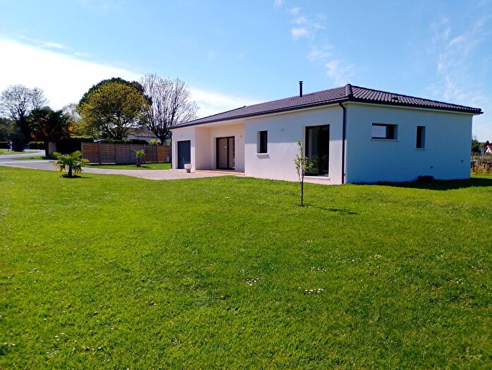 Maison à vendre - Jonzac - 4 pièces - 3 chambres