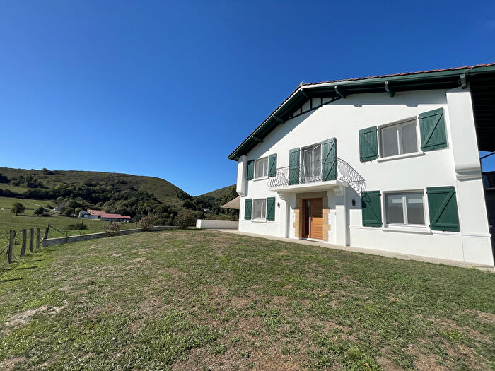 Saint-Martin-d'Arberoue - Maison 6 pièces à louer