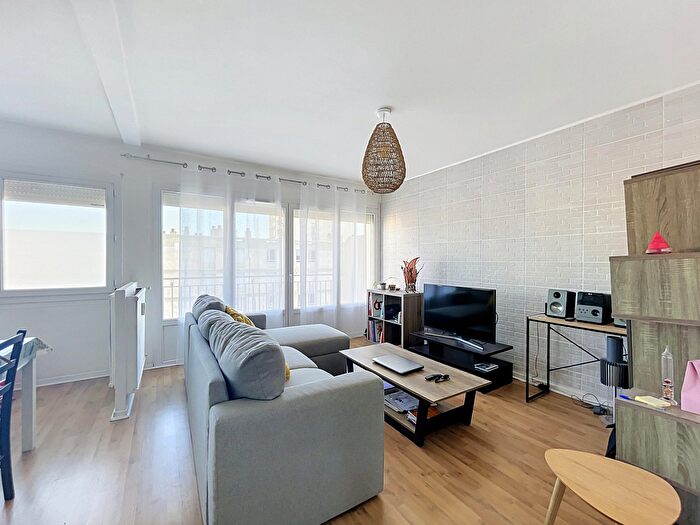Appartement 3 pièces à Valence, Le Polygone, à louer