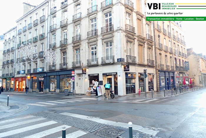 Appartement à vendre - Quartiers Centre, Centre-ville - 2 pièces - 1 chambre