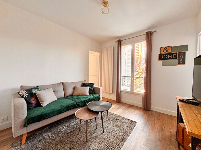 Appartement à vendre - Vanves, Centre Saint-Rémy - 2 pièces - 1 chambre