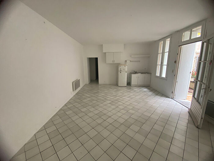 Appartement à vendre - La Rochelle, Centre-ville, Vieux-port, Marché - 2 pièces - 1 chambre