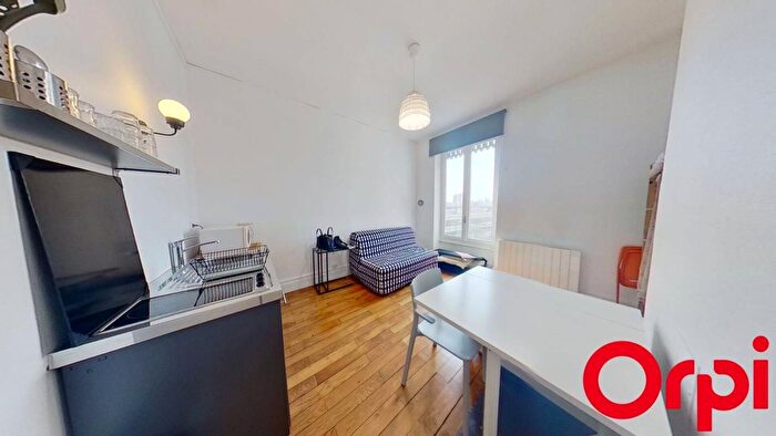 Appartement à louer - Gratte Ciel, Villeurbanne - 1 pièce