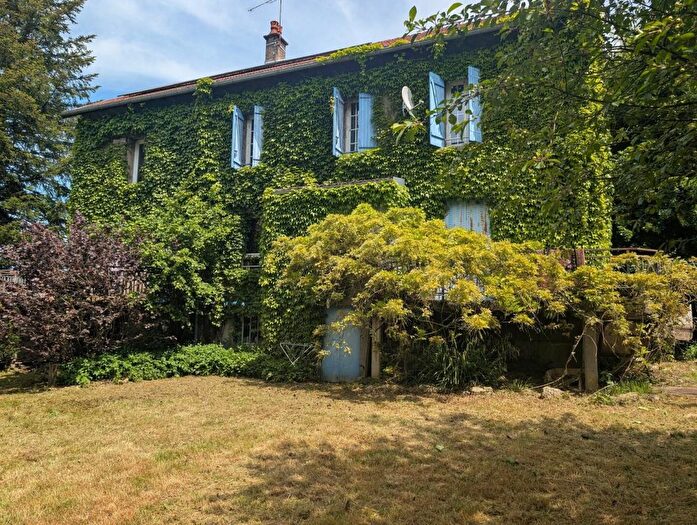 Maison 8 pièces à vendre - Fresne-Saint-Mamès