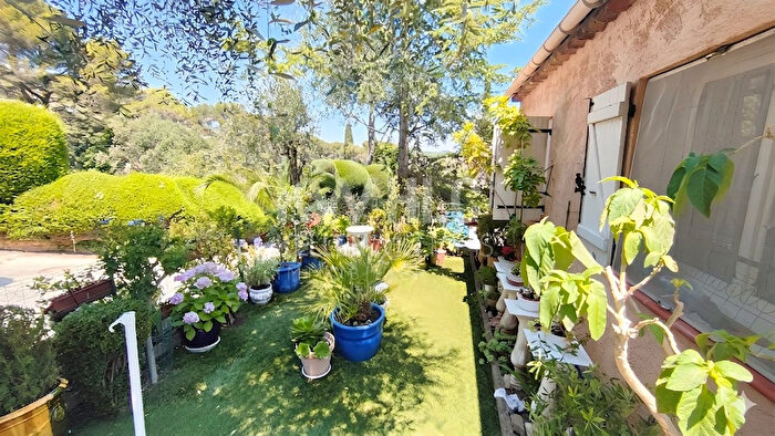Vallauris, Les Issarts, Subreville : Maison 2 pièces à vendre