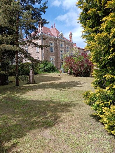 Maison à vendre - Saint-Bonnet-le-Château - 11 pièces - 6 chambres