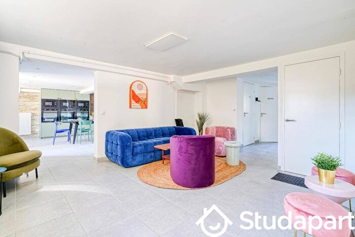 Vitry Sud-Ardoines, Vitry-sur-Seine : Appartement 1 pièce à louer