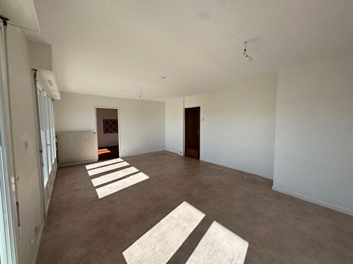 Appartement à vendre - Lunéville, Saint-Léopold - 5 pièces - 4 chambres