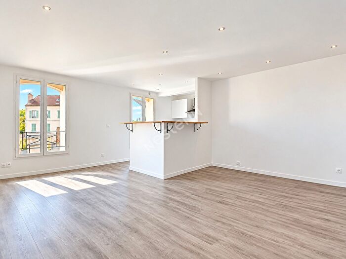 Asnières-sur-Oise : Appartement 3 pièces à vendre