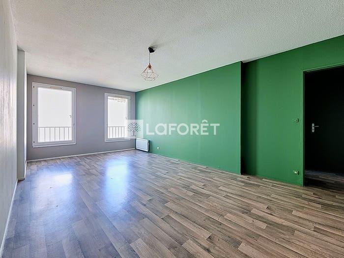 Elbeuf, Centre-ville : Appartement 3 pièces à vendre