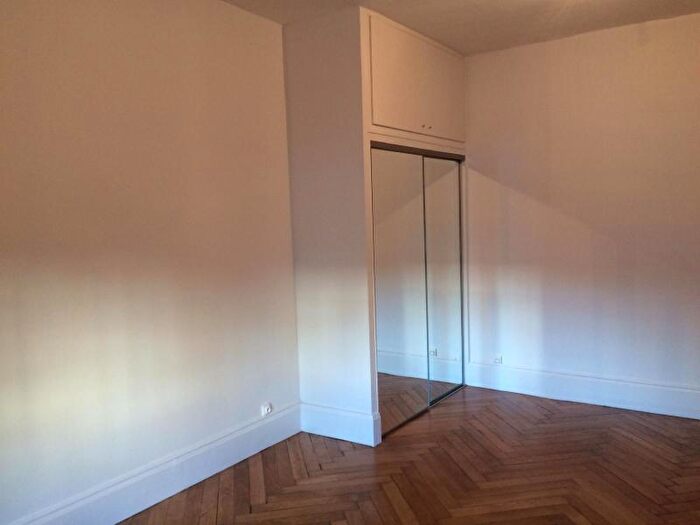 Appartement à louer - Villeurbanne, République, Tolstoi - 2 pièces - 1 chambre