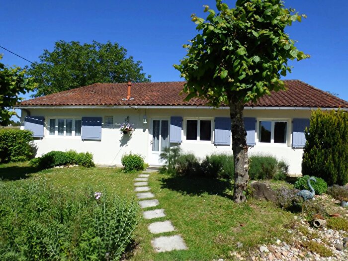 Maison à vendre - Festalemps - 8 pièces - 4 chambres