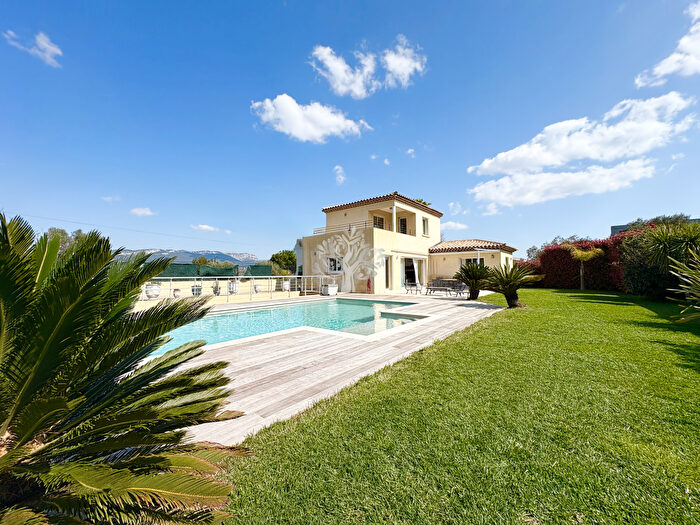 Maison à vendre - Six-Fours-les-Plages, Les Lones, Bucarin, Fort, Les Playes - 4 pièces - 3 chambres