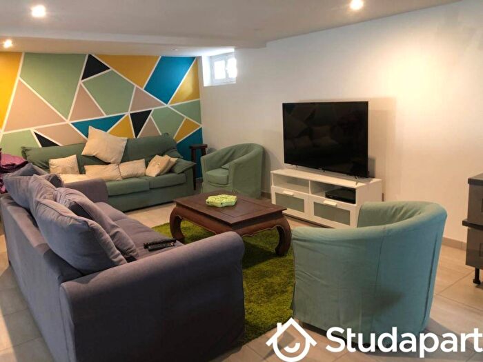 Port Ham-Village, Cergy : Appartement 1 pièce à louer